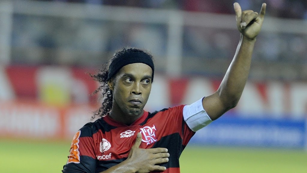 Ronaldinho Gaúcho: a dor de cabeça de Flamengo e Atlético-MG - Flamengo ...